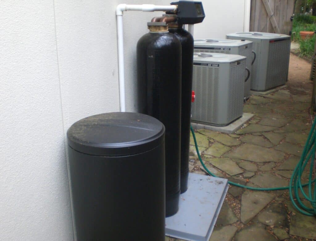 Top 6 Best Outdoor Water Softeners - IndoorBreathing